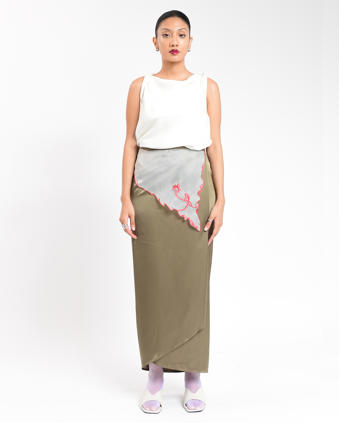 MENDUNG BERAT SKIRT – SHALS